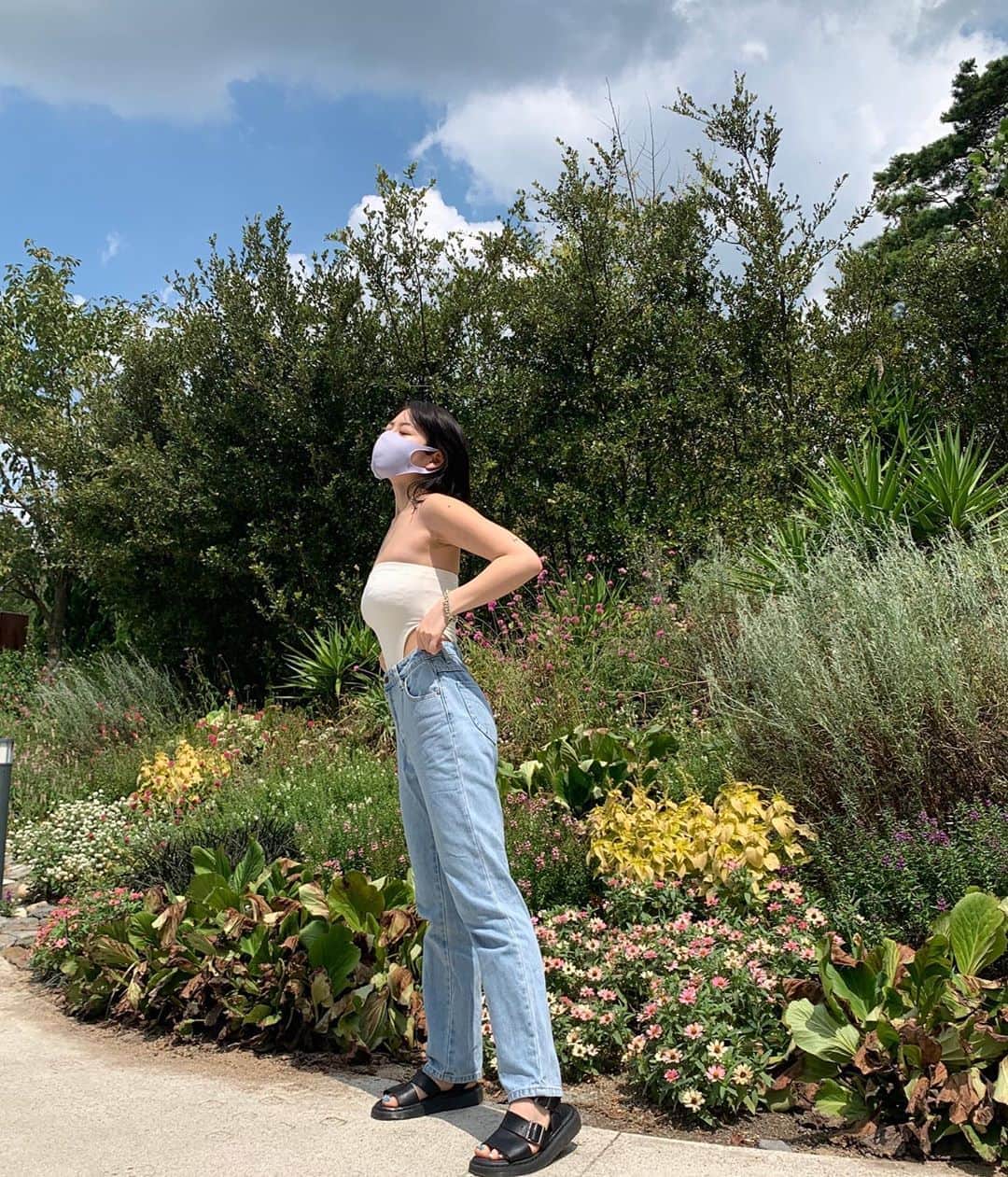 柚月瀬那さんのインスタグラム写真 - (柚月瀬那Instagram)「🩱 @adikastyle 👖 @rollasjeans 🥾 ...