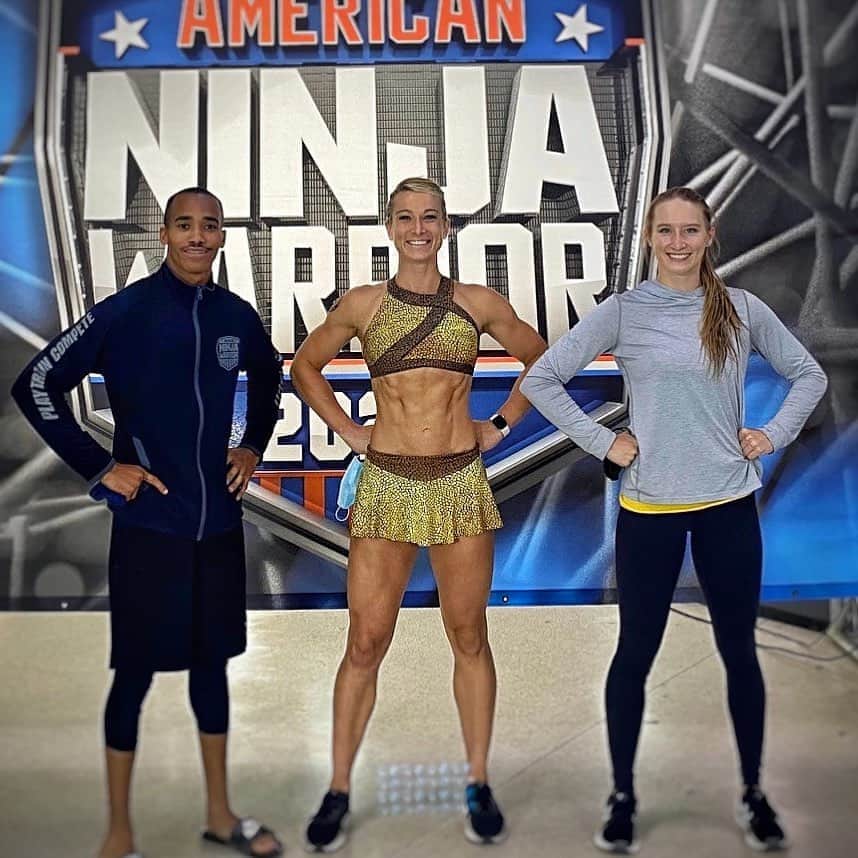 ジェシー・グラフさんのインスタグラム写真 - (ジェシー・グラフInstagram)「@ninjawarrior is on @nbc ...