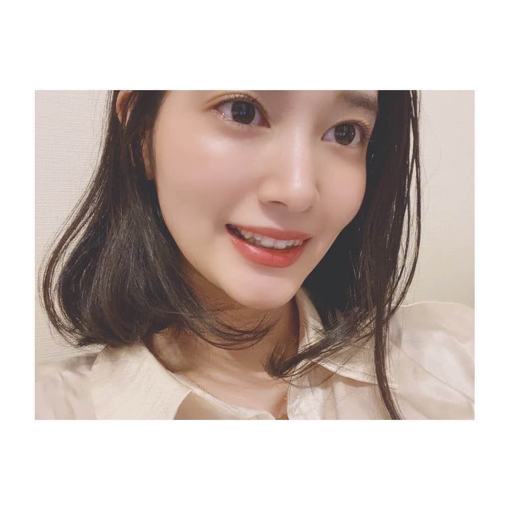 出口亜梨沙さんのインスタグラム写真 出口亜梨沙instagram 「実は、インビザラインで矯正を始めました😳﻿ ﻿ 行ってる病院はここ↓