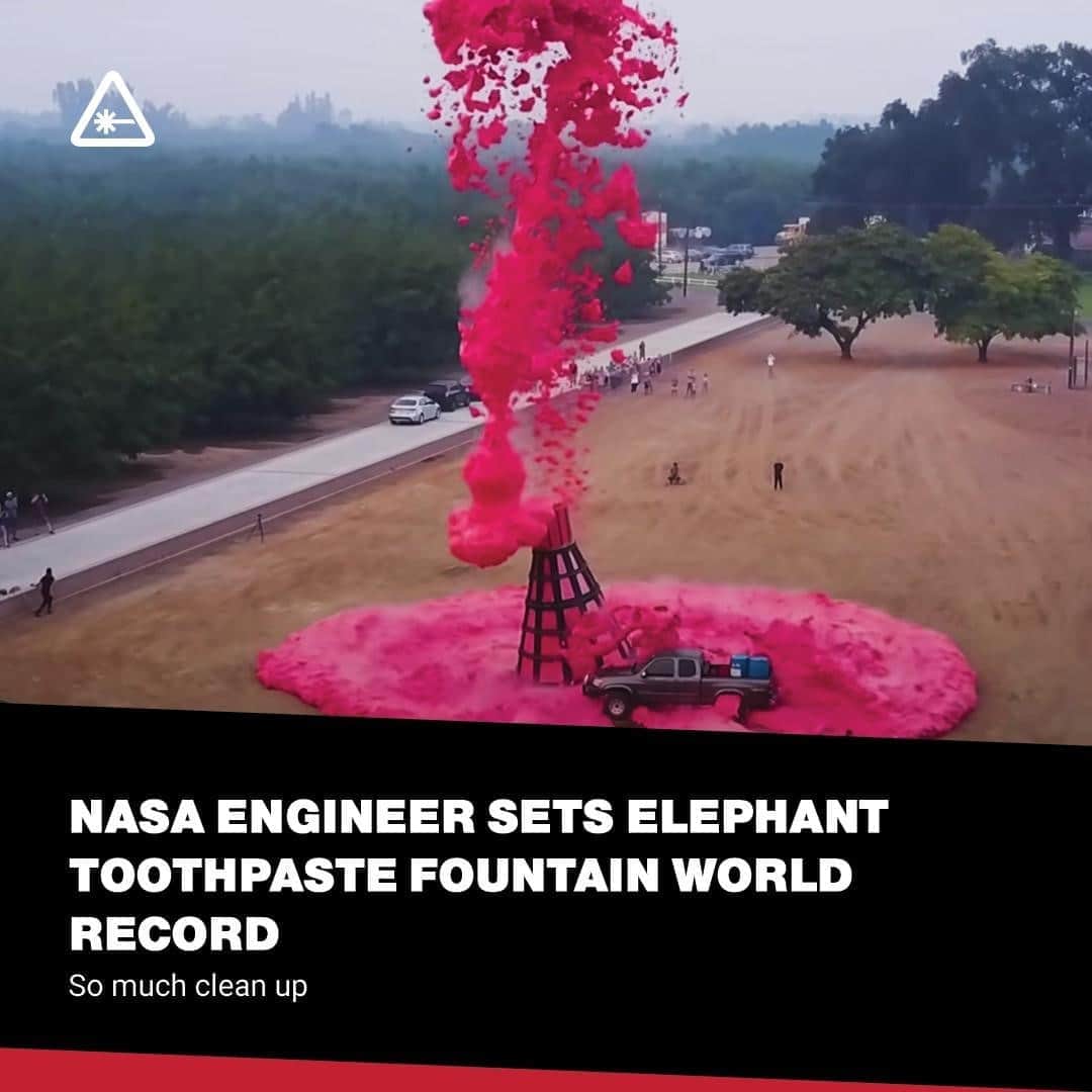 クリス・ハードウィックさんのインスタグラム写真 - (クリス・ハードウィックInstagram)「YouTuber and former ...