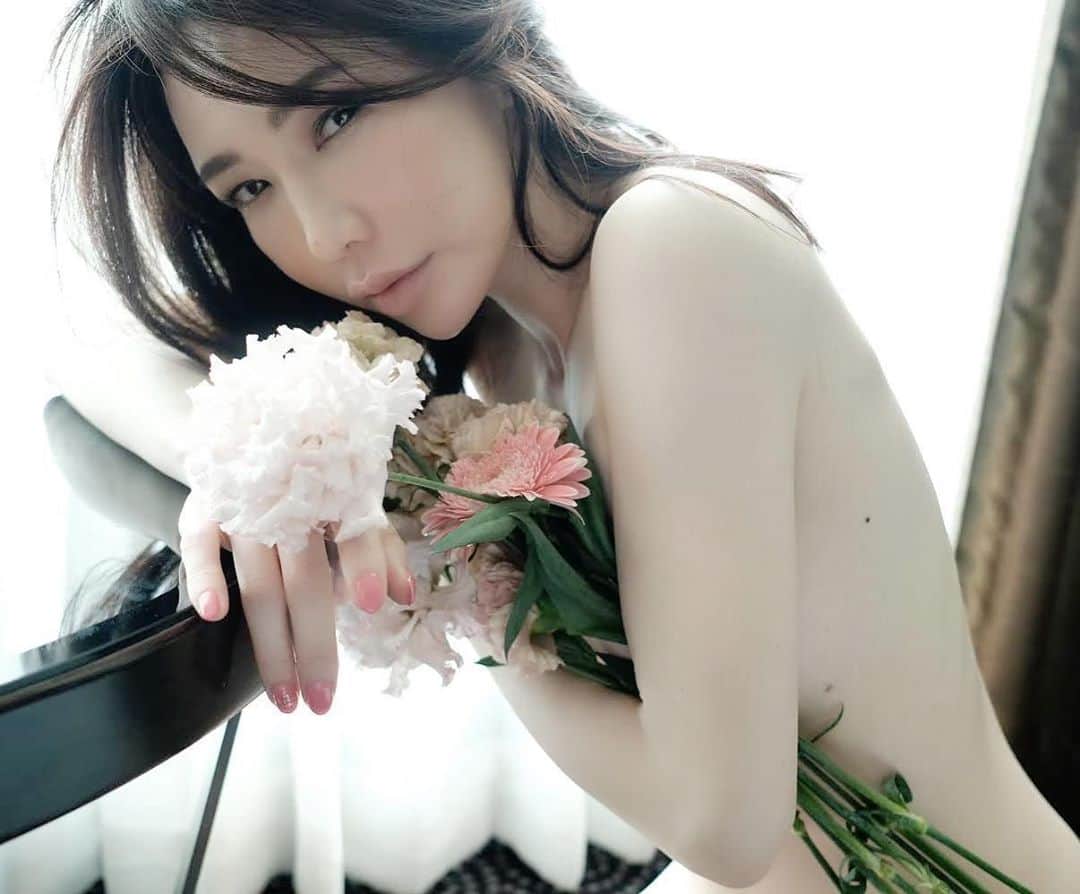 岩本和子さんのインスタグラム写真 岩本和子instagram 「モデル撮影💖 ・ 岩本和子 グラビアアイドル セクシー 撮影