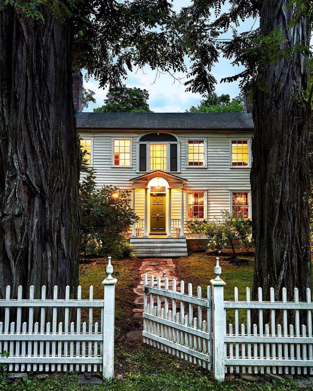 ELLE DECORさんのインスタグラム写真 - (ELLE DECORInstagram)「In 2005, @martincooper ...