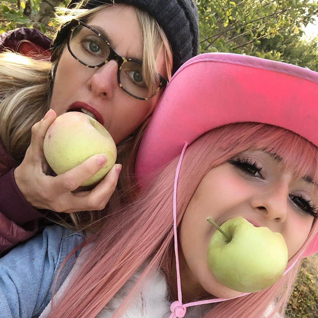 ナタリアなっちゃんさんのインスタグラム写真 - (ナタリアなっちゃんInstagram)「So this is a picture of me ...