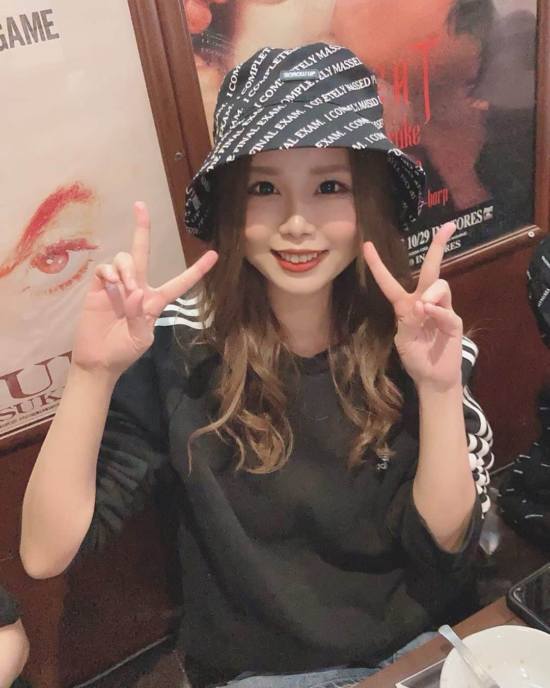 瀬乃ひなたさんのインスタグラム写真 瀬乃ひなたinstagram 「前髪失敗したから上げて帽子被ったら 意外と好評だった🤔