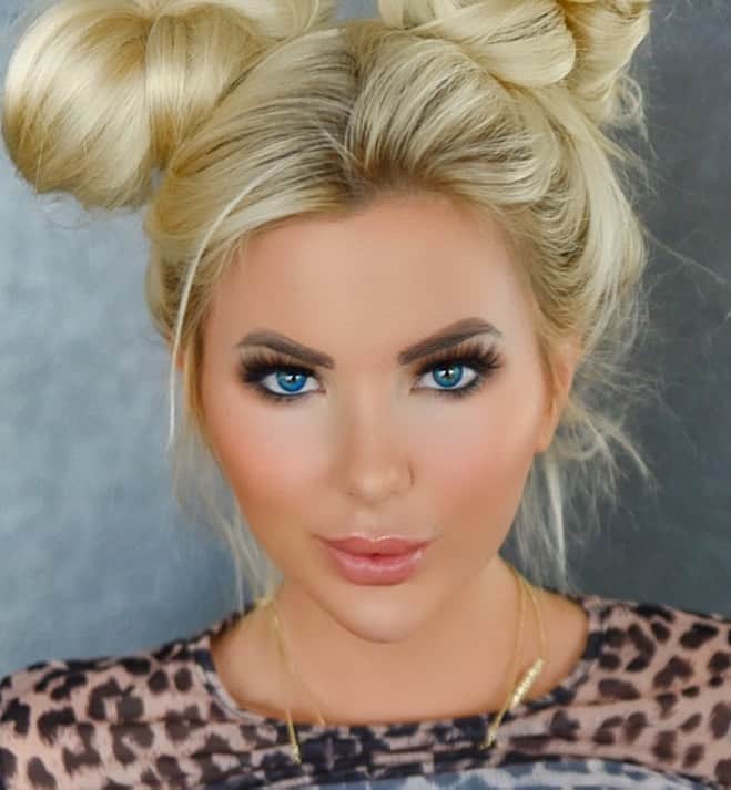 Jessica Weaverさんのインスタグラム写真 - (Jessica WeaverInstagram)「Help! Which one ...