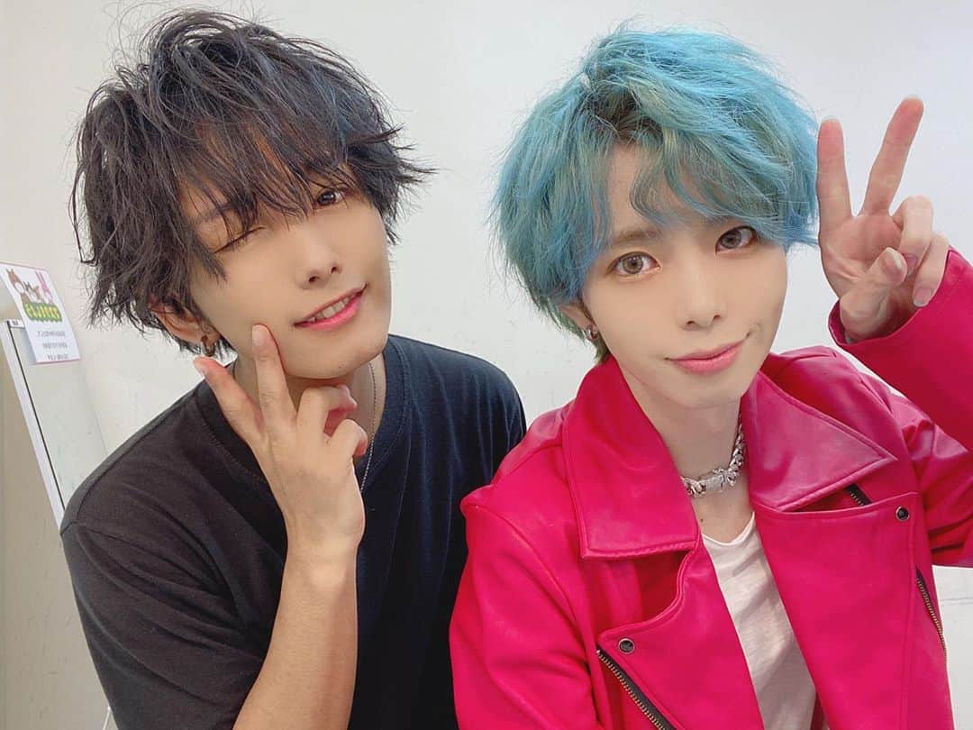 雨宮みさきさんのインスタグラム写真 - (雨宮みさきInstagram)「一緒にTRYZEROとして4年9ヶ月一緒に人生を歩めた最高の仲間たち ありがとう」10月11日 13時36分 ...