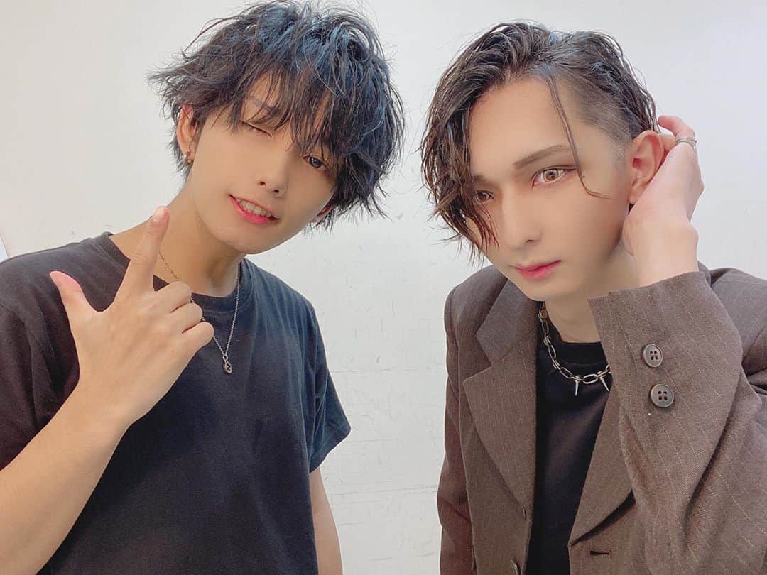 雨宮みさきさんのインスタグラム写真 - (雨宮みさきInstagram)「一緒にTRYZEROとして4年9ヶ月一緒に人生を歩めた最高の仲間たち ありがとう」10月11日 13時36分 ...