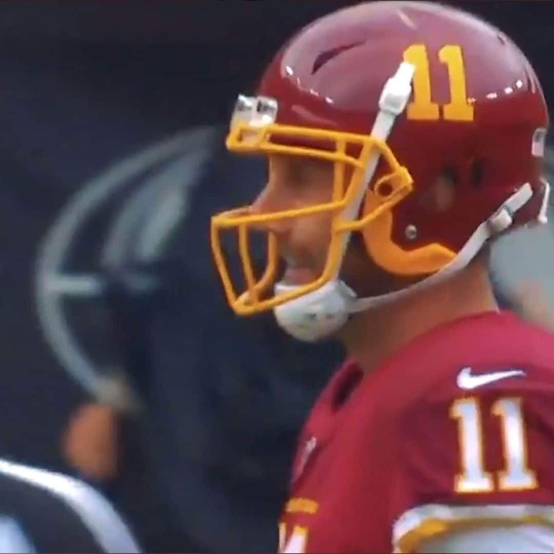 NFLさんのインスタグラム動画 - (NFLInstagram)「Can't help but smile at Alex Smith's ...
