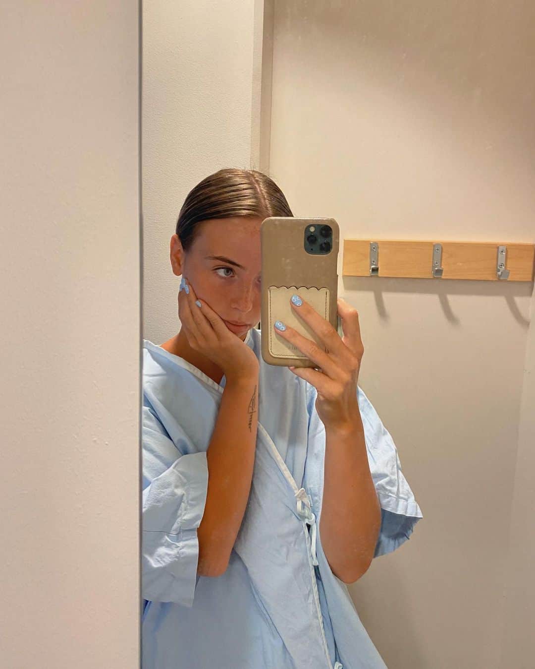 Lisa Tellbeさんのインスタグラム写真 - (Lisa TellbeInstagram)「Har velat fram och ...