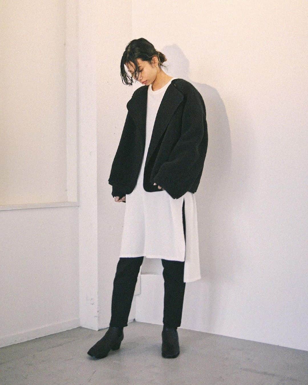 BLACK BY MOUSSYさんのインスタグラム写真 - (BLACK BY MOUSSYInstagram)「ㅤㅤㅤㅤㅤㅤㅤㅤㅤㅤㅤㅤㅤ ︎reversible boa jacket ¥ ...