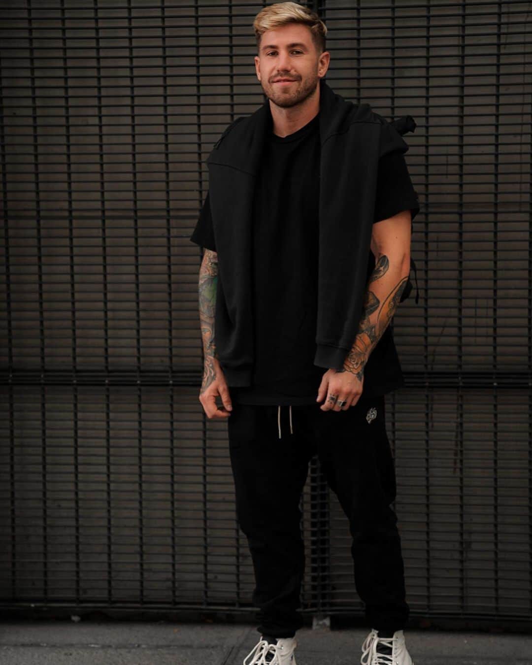 NICKY GILEさんのインスタグラム - (NICKY GILE@delbshoots)