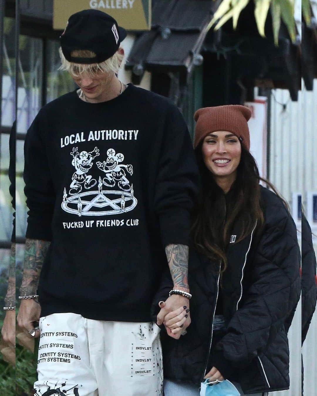 Just Jaredさんのインスタグラム写真 - (Just JaredInstagram)「Megan Fox was all smiles ...
