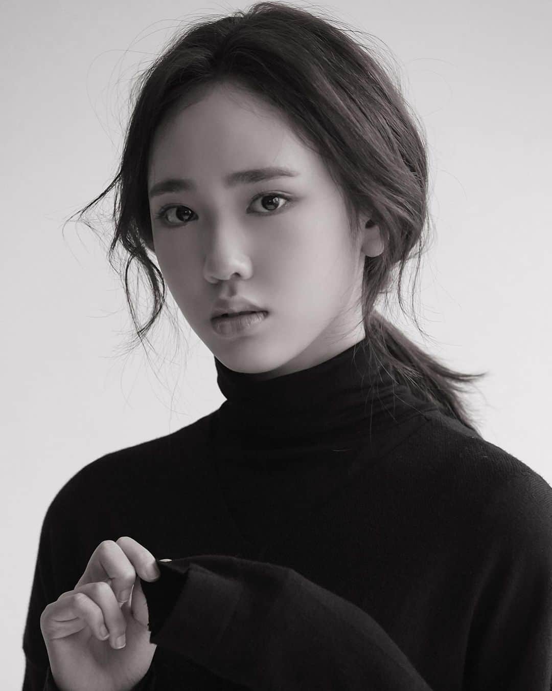 キム・ジヨンさんのインスタグラム写真 - (キム・ジヨンInstagram)「올리고 싶었던 2020 프로필🤭💗 https://m.post.naver.com/viewer ...