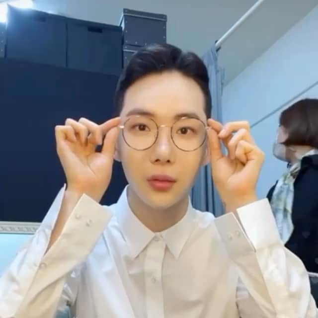 チョ・グォン さんのインスタグラム写真 - (チョ・グォン Instagram)「👓」11月11日 22時11分 - kwon_jo