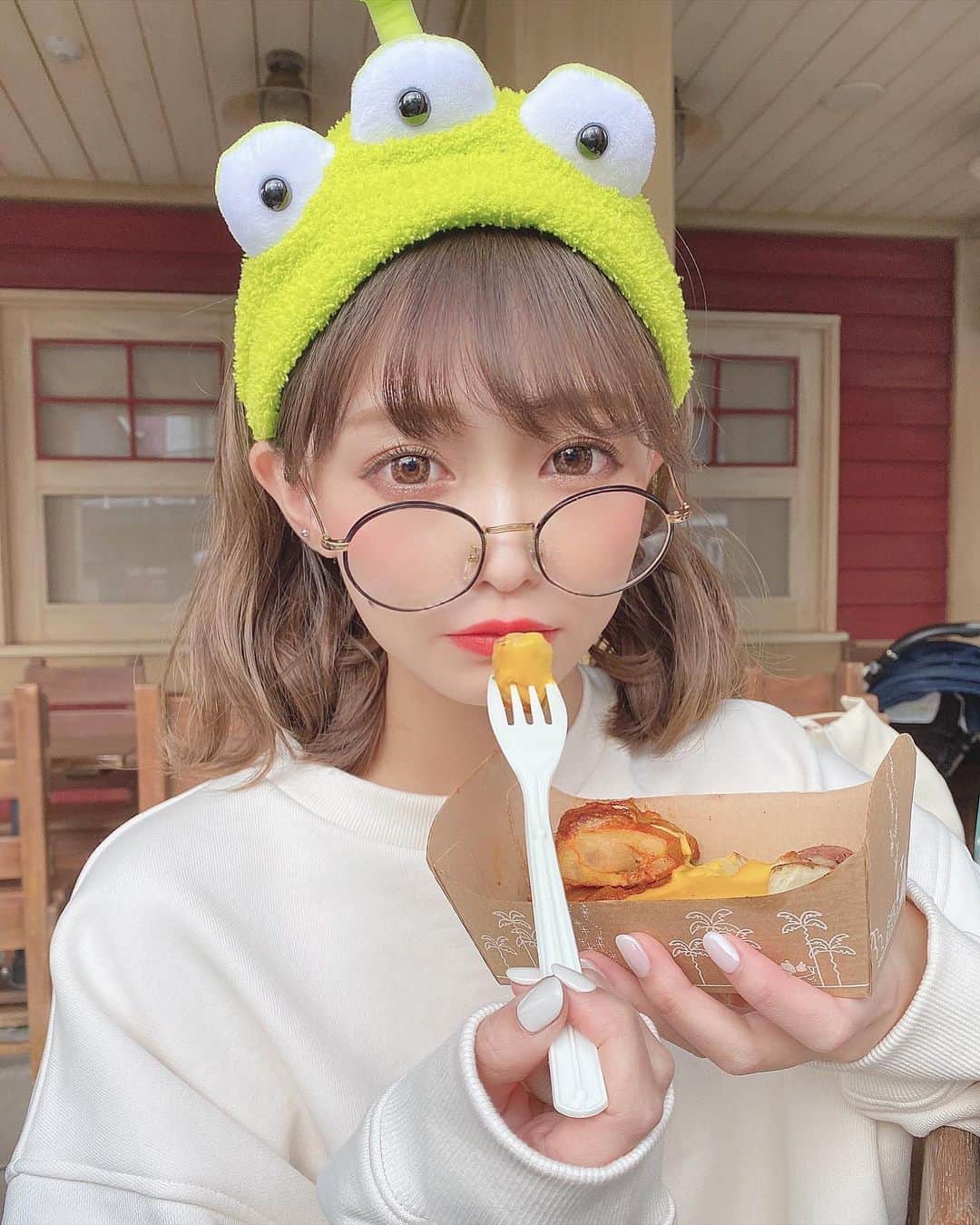 りなてぃさんのインスタグラム写真 りなてぃinstagram 「﻿ ﻿ ﻿ 途中で👨🏻とカチューシャ交換してもらった🙊（笑）﻿ そして