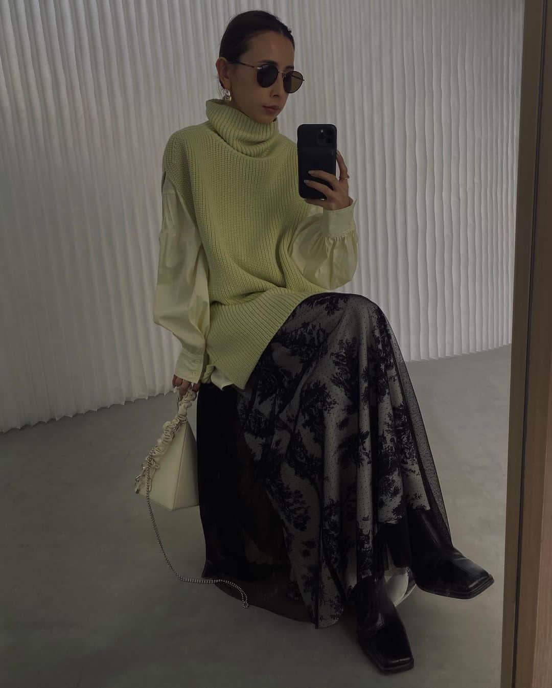 黒石奈央子さんのインスタグラム写真 - (黒石奈央子Instagram)「アメリふく . . 3way shirt knit ¥16500 11/24 ava dot tulle ...