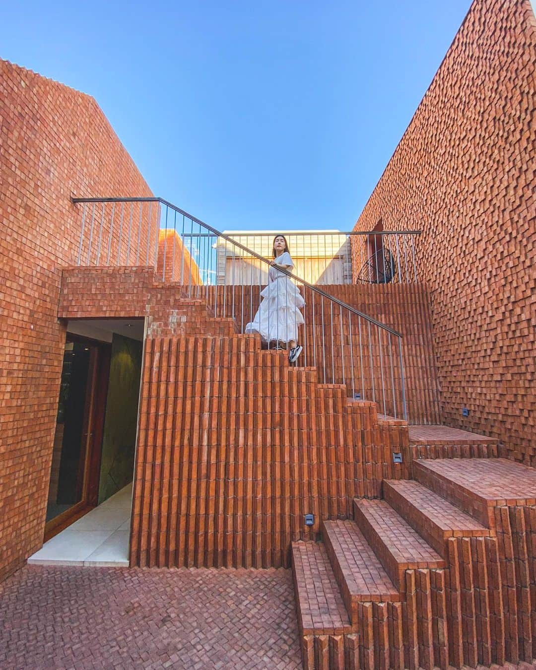 GYEON SEOさんのインスタグラム写真 - (GYEON SEOInstagram)「_* 🧡💙🧡💙 . . @baanpomphet # ...