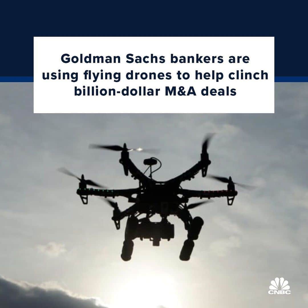 CNBCさんのインスタグラム写真 - (CNBCInstagram)「Drones have arrived on Wall Street ...