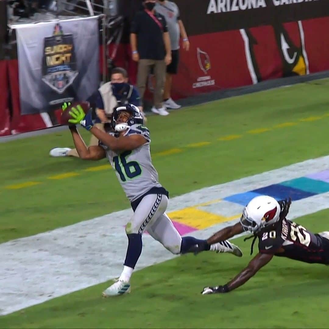 NFLさんのインスタグラム写真 - (NFLInstagram)「The Art of the Toe Tap Catch: by Tyler ...