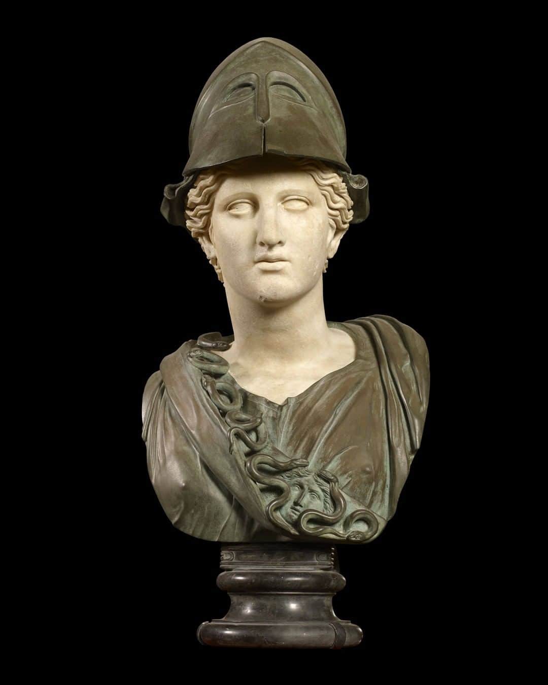 大英博物館さんのインスタグラム写真 - (大英博物館Instagram)「Athena – counterpart of the Roman ...