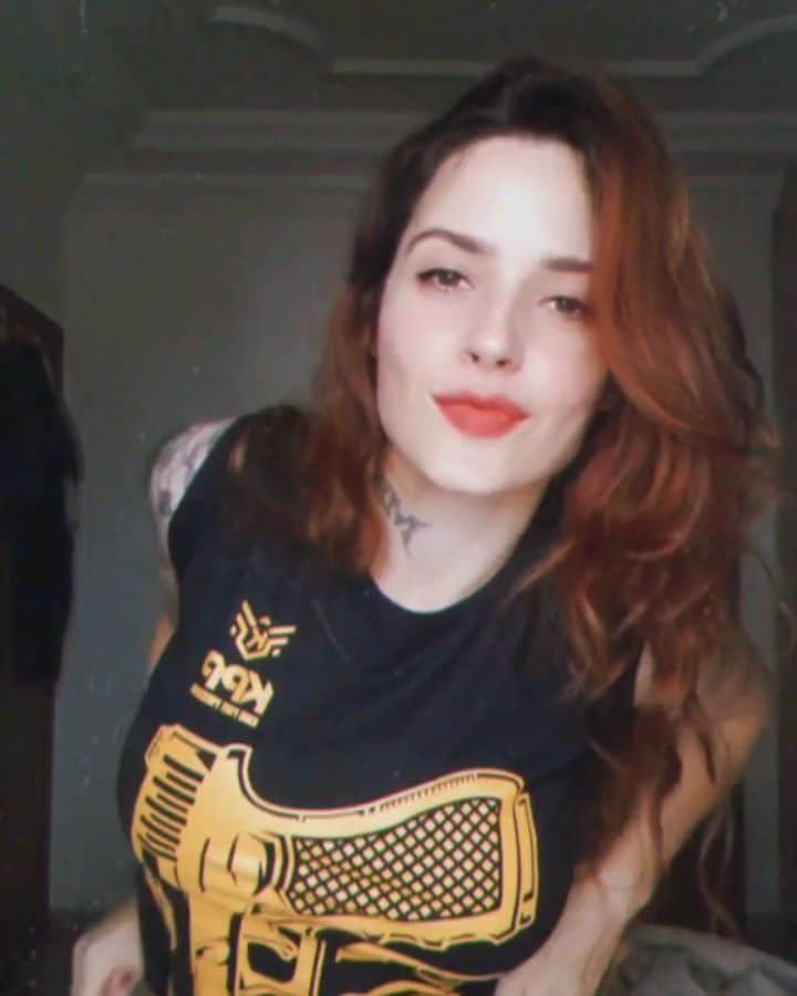 Anna Vargasさんのインスタグラム動画 - (Anna VargasInstagram)「Apenas um vídeo ...