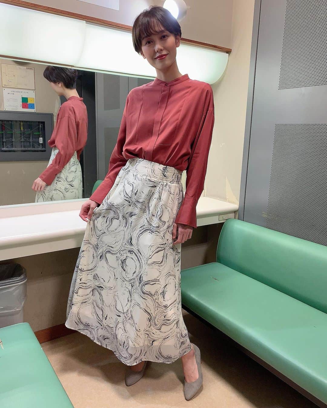 TBS「ビジネスクリック」さんのインスタグラム写真 - (TBS「ビジネスクリック」Instagram)「本日もありがとうございました🥰﻿ ﻿ 本日の #平野マユ キャスターの衣装は﻿ #N ...