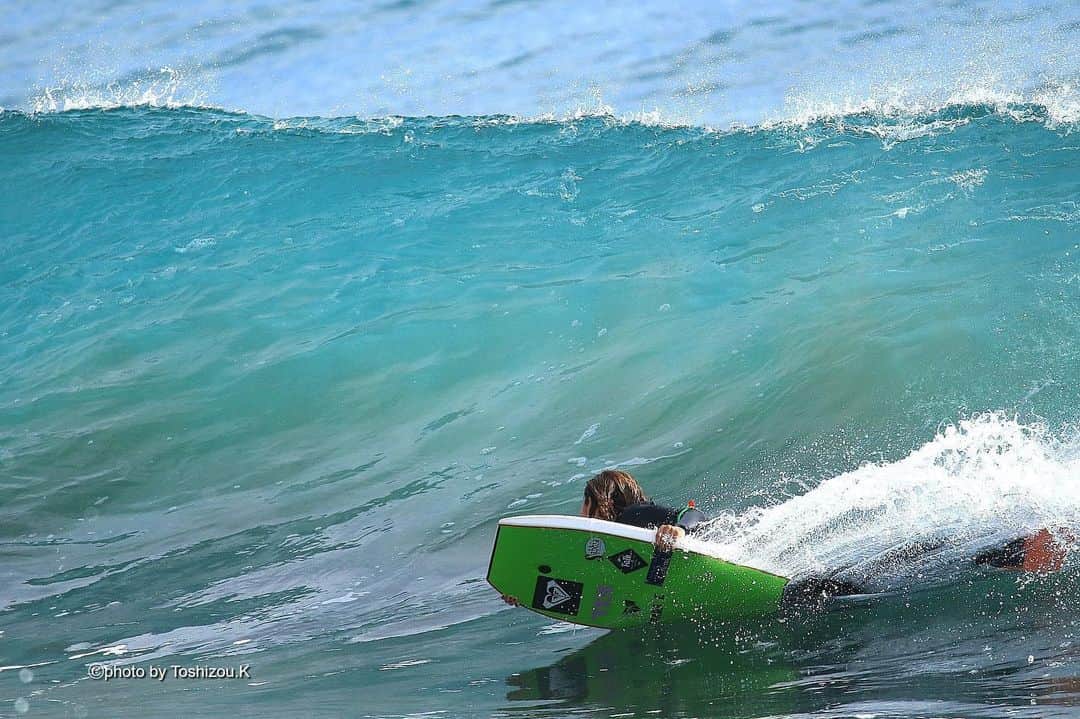白波瀬海来さんのインスタグラム写真 - (白波瀬海来Instagram)「. もっとエグくもっと深く👊🏽🔥 #bodyboard # ...