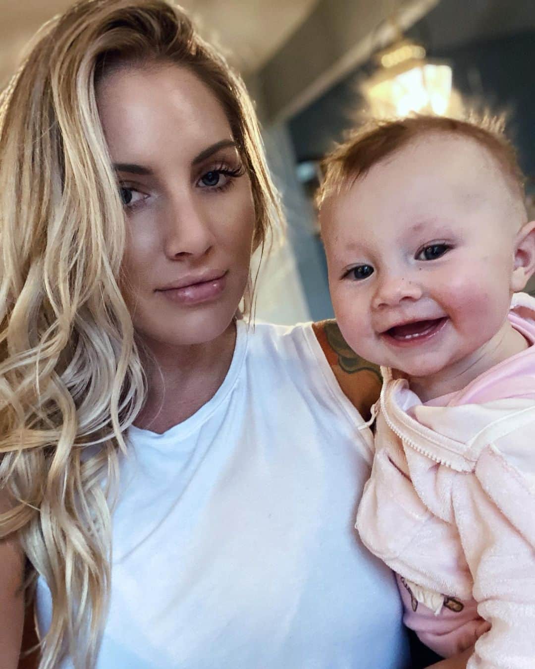 ティーガン・プレスリーさんのインスタグラム写真 - (ティーガン・プレスリーInstagram)「My little sugar plum ...