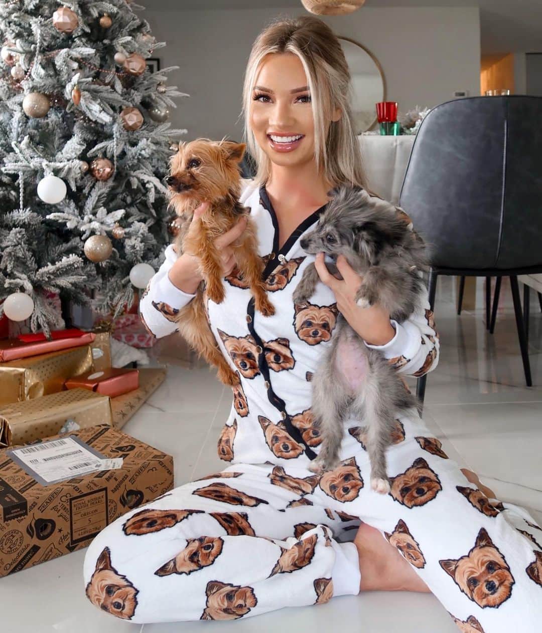 Alexa Collinsさんのインスタグラム写真 - (Alexa CollinsInstagram)「MERRY CHRISTMAS ...