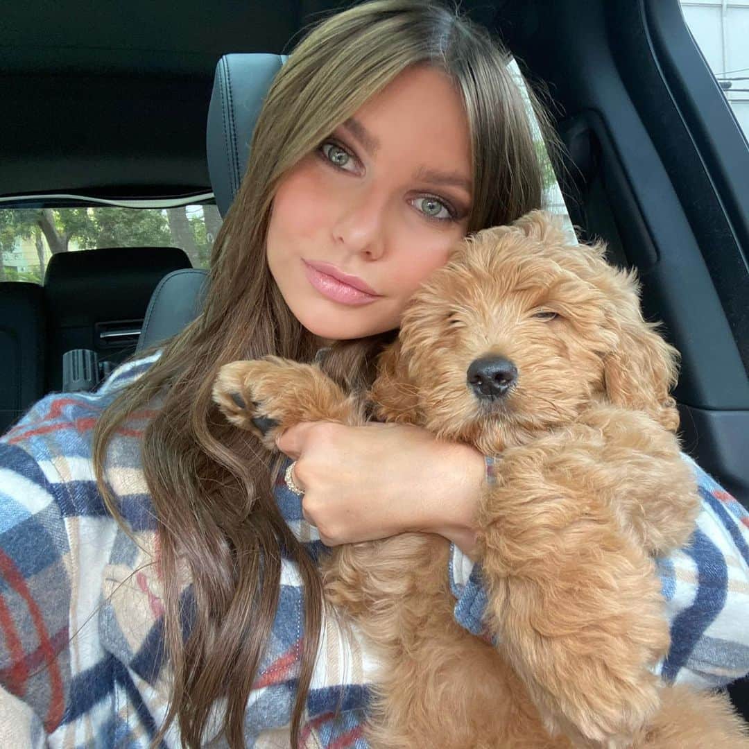 Katelyn Byrdさんのインスタグラム写真 - (Katelyn ByrdInstagram)「Merry Christmas from ...
