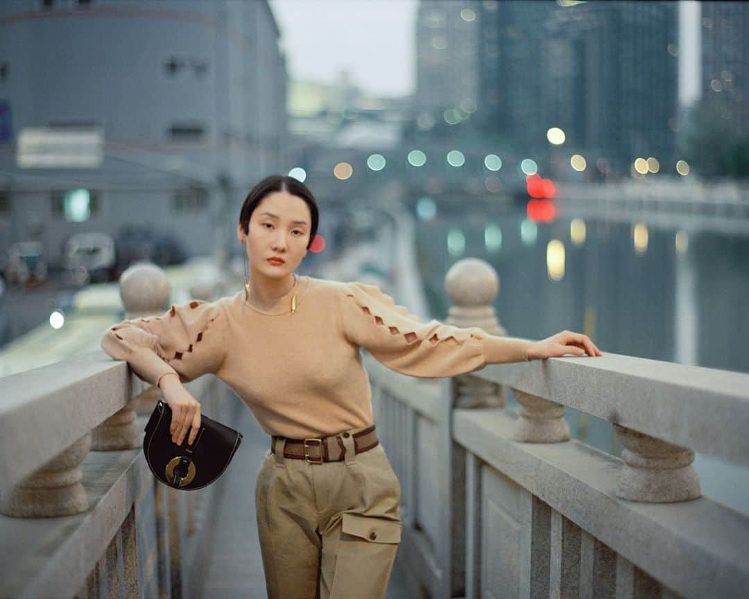 Chloéさんのインスタグラム写真 - (ChloéInstagram)「Photographer Luo Yang (@LuoYangggg) says she wanted to ...