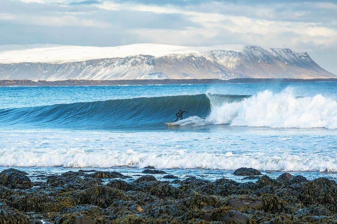 クリス・バーカードさんのインスタグラム写真 - (クリス・バーカードInstagram)「Icelandic Surfers are ...