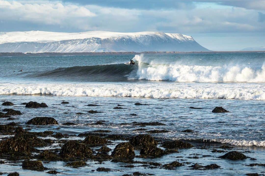 クリス・バーカードさんのインスタグラム写真 - (クリス・バーカードInstagram)「Icelandic Surfers are ...