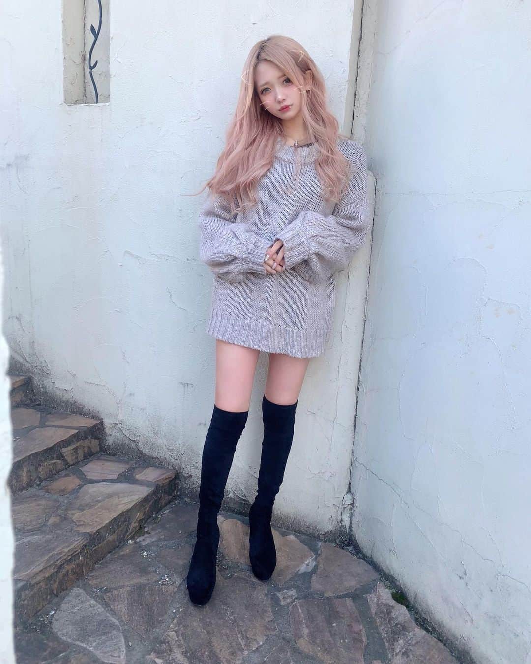 なかにしりあんさんのインスタグラム写真 - (なかにしりあんInstagram)「@michellmacaron_official のロングブーツが 1番盛れるしかわいい🐮🤍🤍 ...