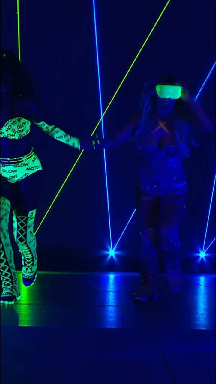 WWEさんのインスタグラム動画 - (WWEInstagram)「And here … we … GLOW! @trinity_fatu ...