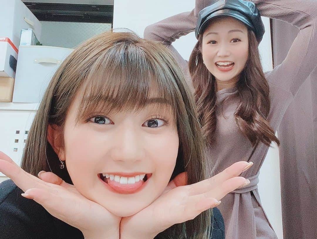 藤田早希さんのインスタグラム写真 藤田早希instagram 「なんかこのポーズハマってる。 また告知は改めてします🙌 かんちゃんと