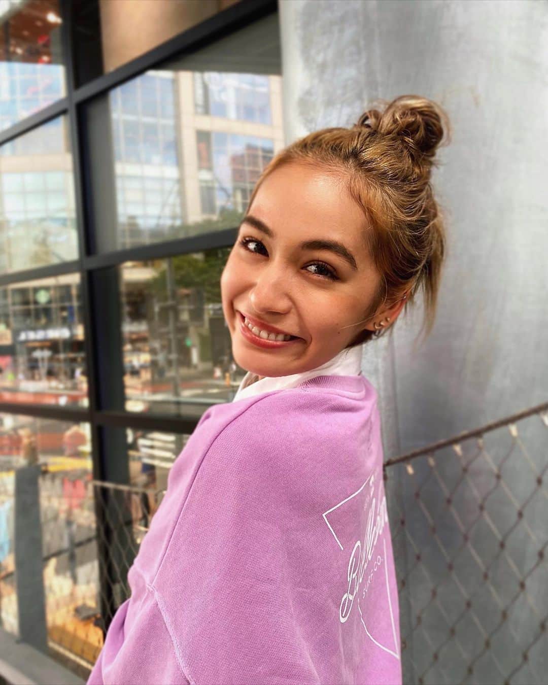 AMIさんのインスタグラム写真 - (AMIInstagram)「🧡👱🏼‍♀️🌻👼🏹」2月5日 21時29分 - ami__angel