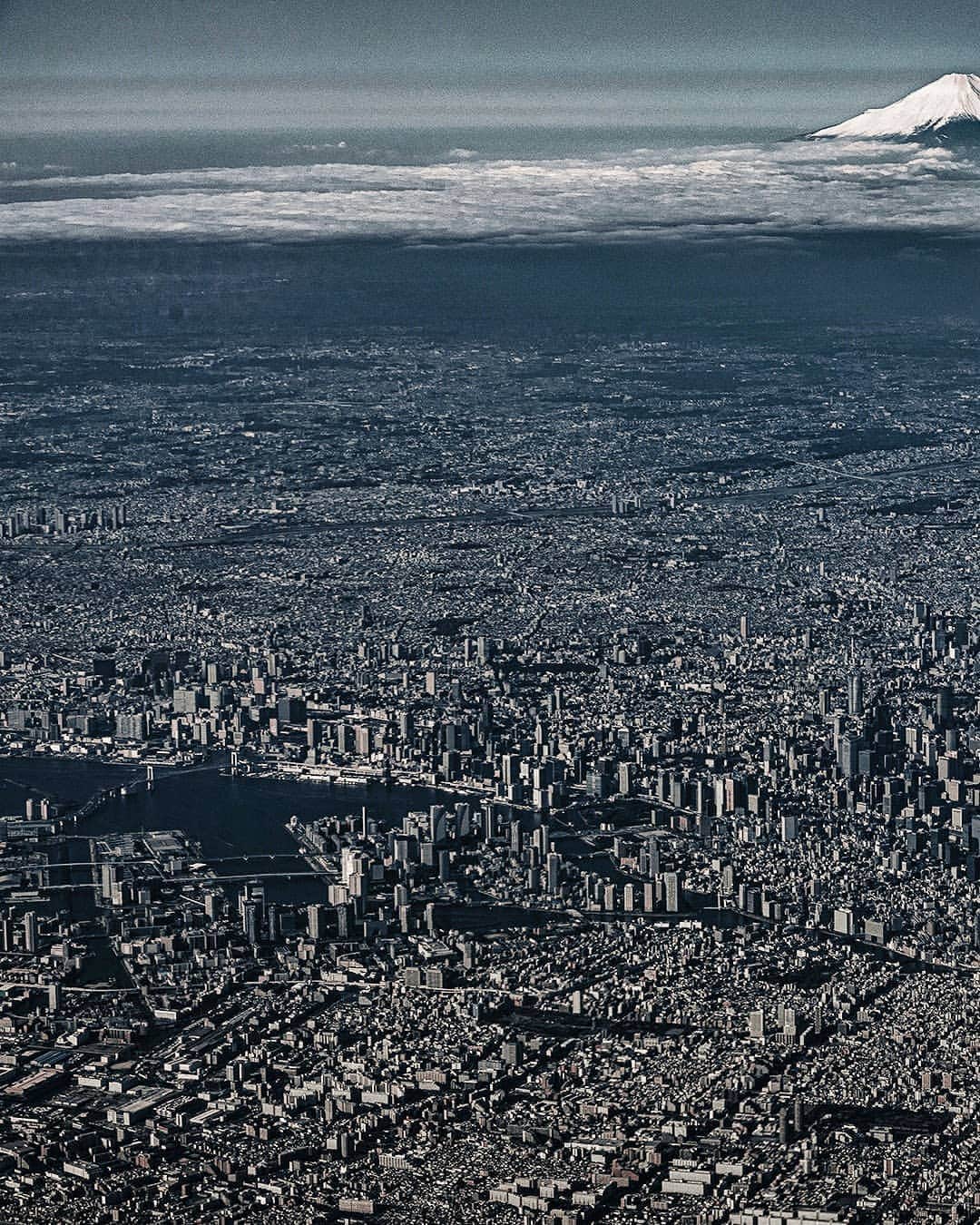 Berlin Tokyoさんのインスタグラム写真 - (Berlin TokyoInstagram)「Capturing a sweeping ...