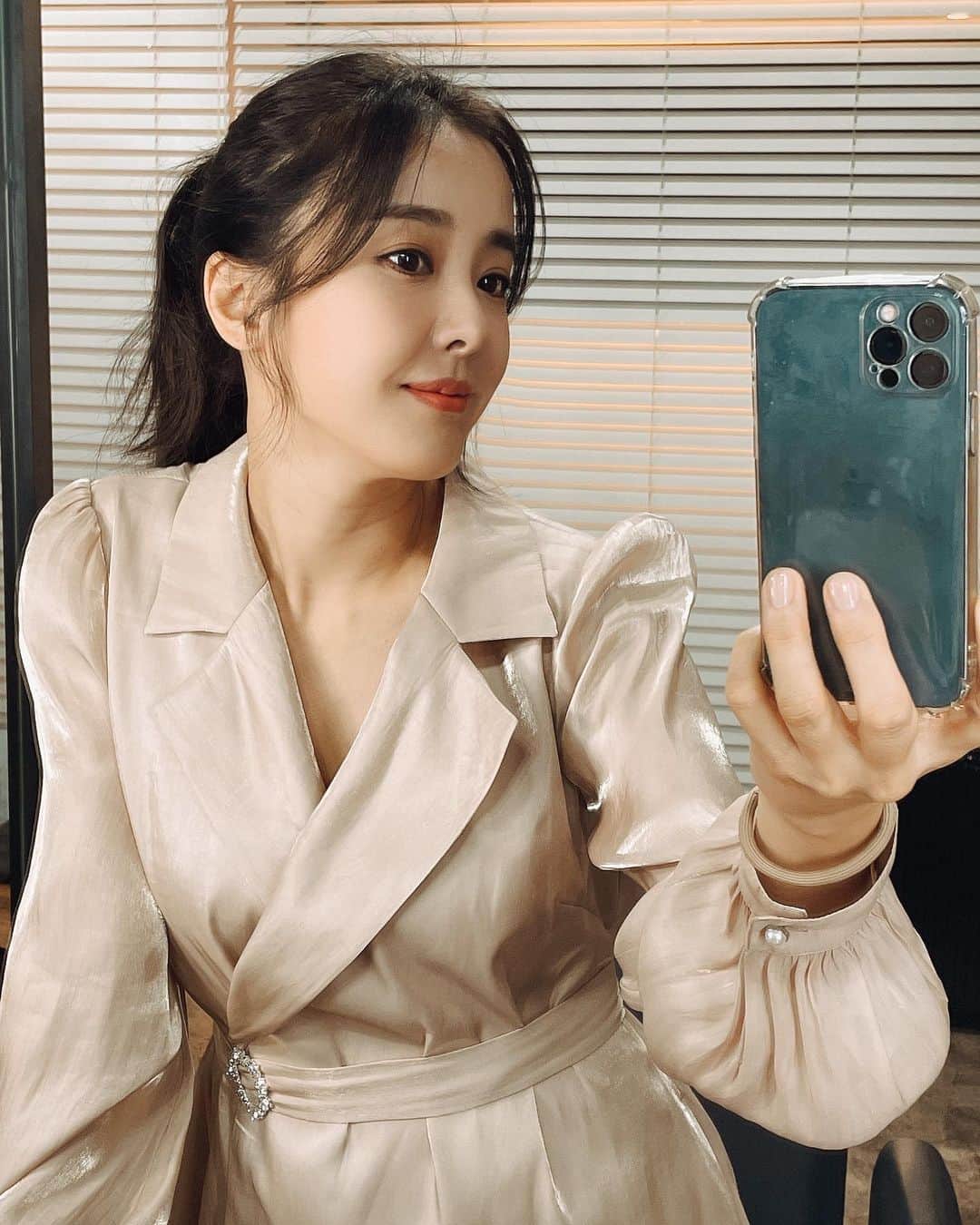 パク・ウネさんのインスタグラム写真 パク・ウネinstagram 「날씨가 풀린것 같아요~ 그래도 모두 감기 조심~~ 오늘은