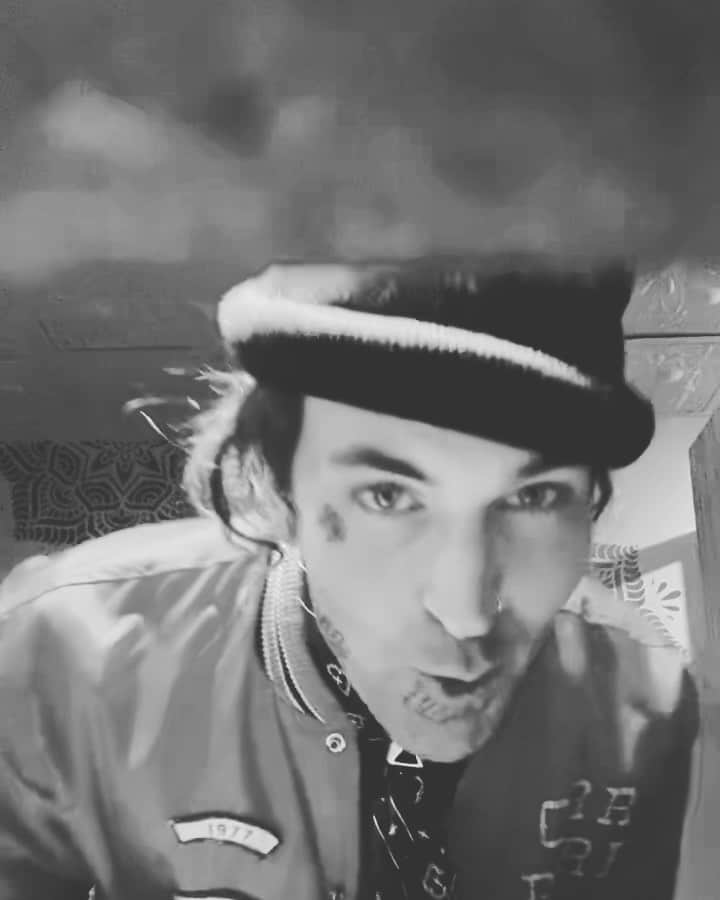 Riff Raffさんのインスタグラム動画 - (Riff RaffInstagram)「Me & My Burberry Brother ...