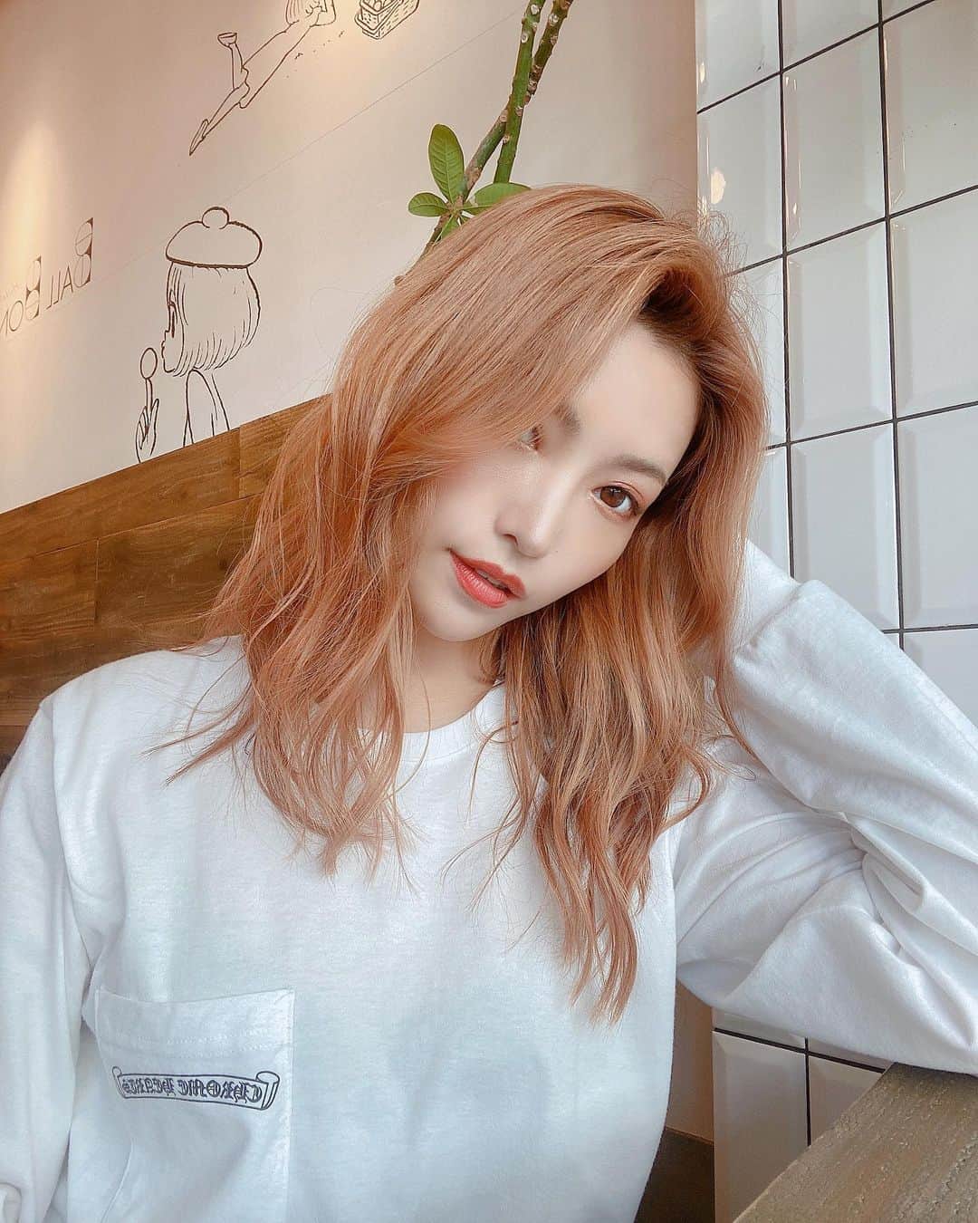 MIKAさんのインスタグラム写真 - (MIKAInstagram)「🐹🧡 hair by @yu_suke_kuri @oasis3142 ...