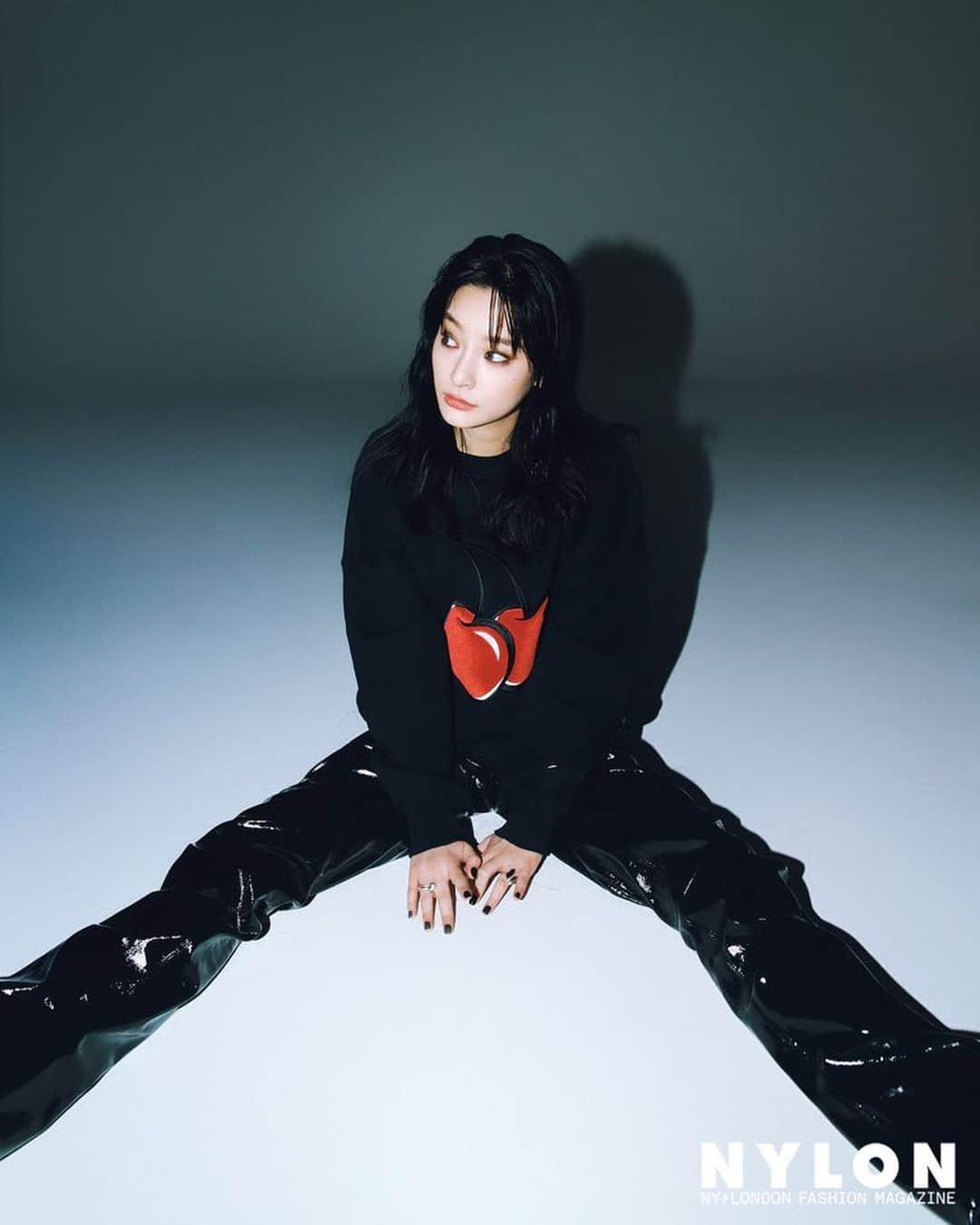 ジョンハさんのインスタグラム写真 - (ジョンハInstagram)「@nylonkorea @kirsh_official @kirsh ...