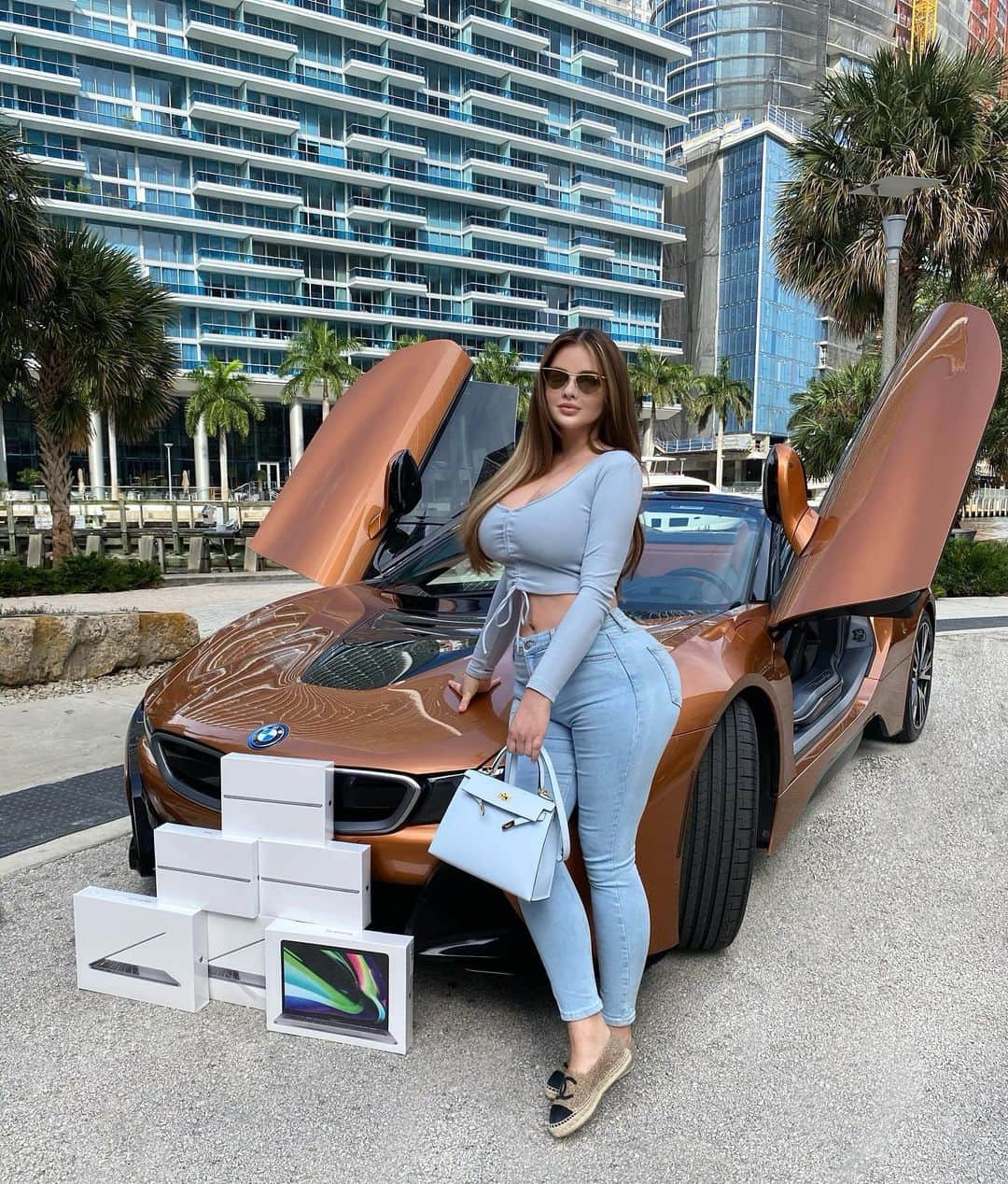 Anastasiya Kvitkoさんのインスタグラム写真 - (Anastasiya KvitkoInstagram)「Giving ...