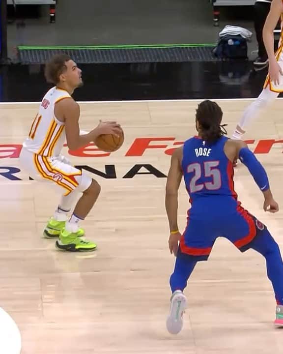 NBAさんのインスタグラム写真 - (NBAInstagram)「@traeyoung’s DEEP 3 gives the ...