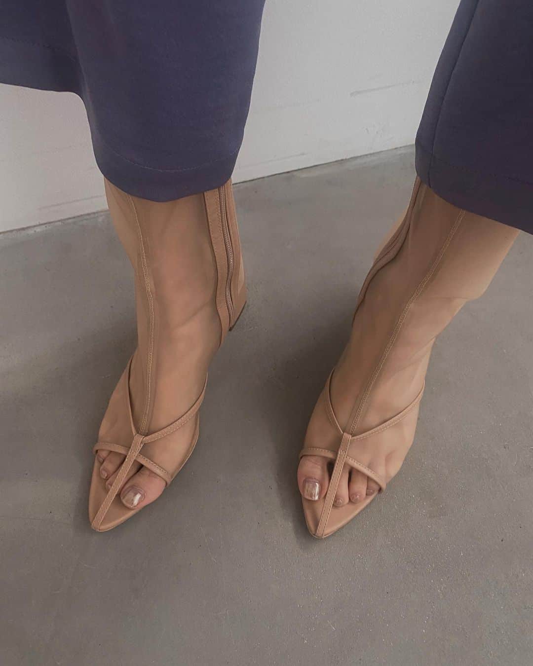 黒石奈央子さんのインスタグラム写真 - (黒石奈央子Instagram)「あめりふく . . 3way layered hoodie ¥16500 2/2 straight china pt ...