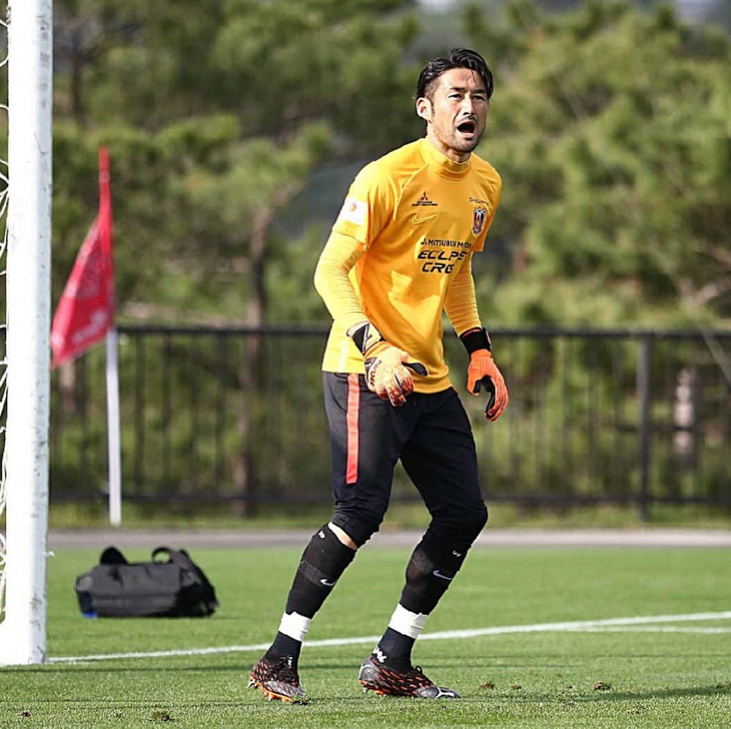 塩田仁史さんのインスタグラム写真 - (塩田仁史Instagram)「沖縄キャンプも約半分！ ここからもっとギア上げて頑張ろう！！」1月30日 ...