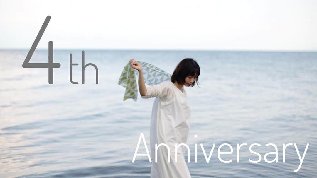 hiraliさんのインスタグラム写真 - (hiraliInstagram)「hirali が誕生して4年経ちました。 ロール捺染職人も全国で数えるほどしかいなくなり、何とかしてロール捺染を ...