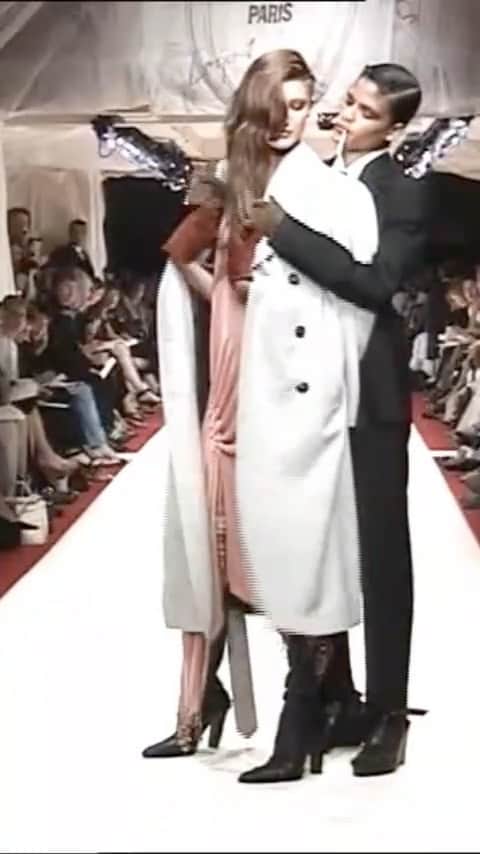 ジャンポール・ゴルチエさんのインスタグラム動画 - (ジャンポール・ゴルチエInstagram)「Love is those small ...