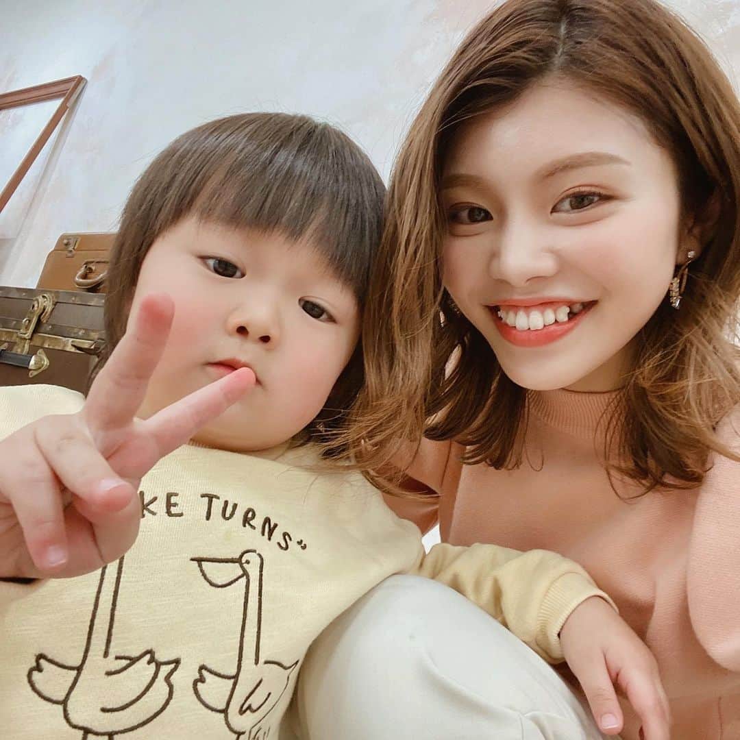池田真子さんのインスタグラム写真 - (池田真子Instagram)「ママライフオフィシャルモデルの4期生 初のスタジオ撮影🌼 ． ． ． 初対面でも打ち解けるのが早くて、 みんな元気いっぱい ...