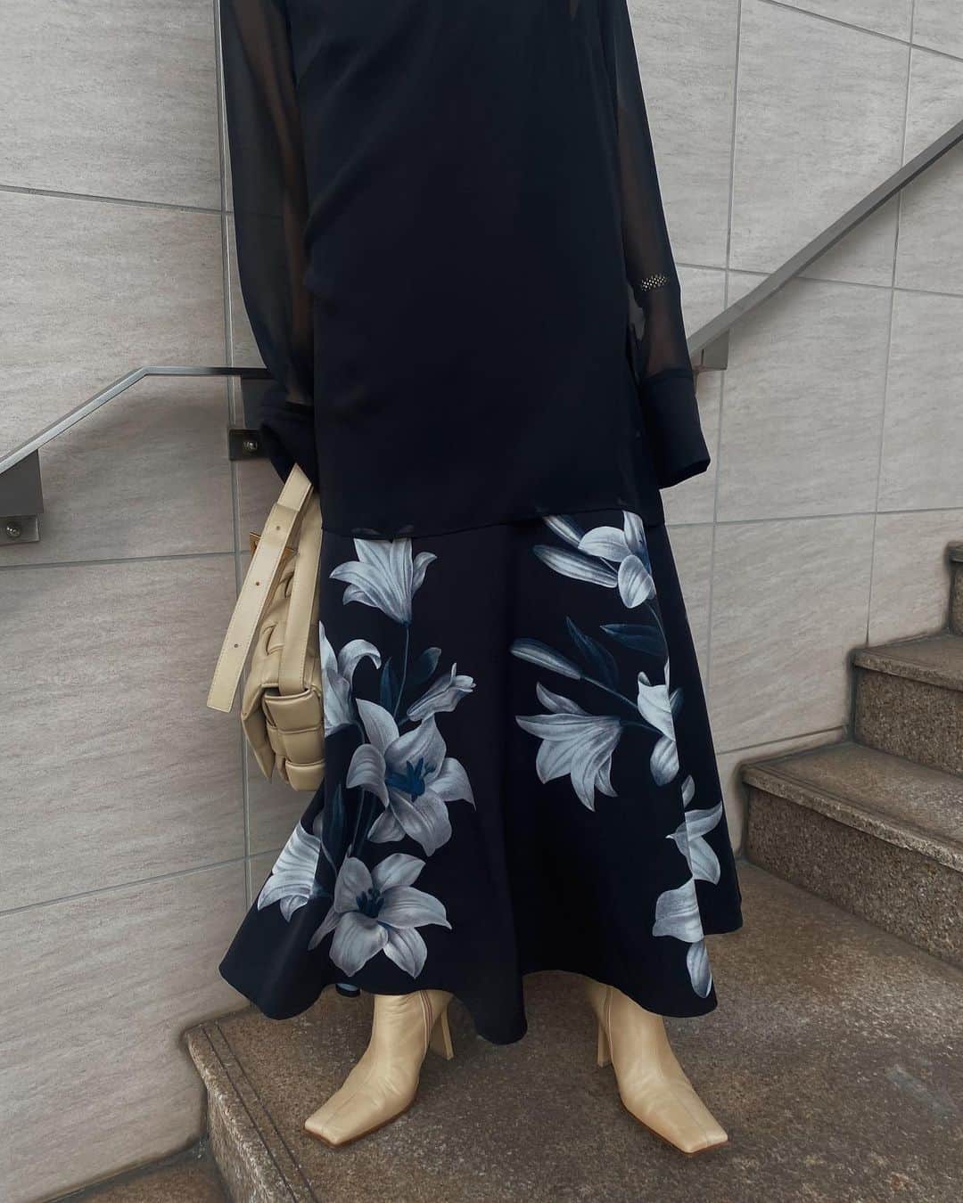 黒石奈央子さんのインスタグラム写真 - (黒石奈央子Instagram)「あめりふく . . 3way adela layered dress ¥23000 2/19 . . シアーなトップス ...